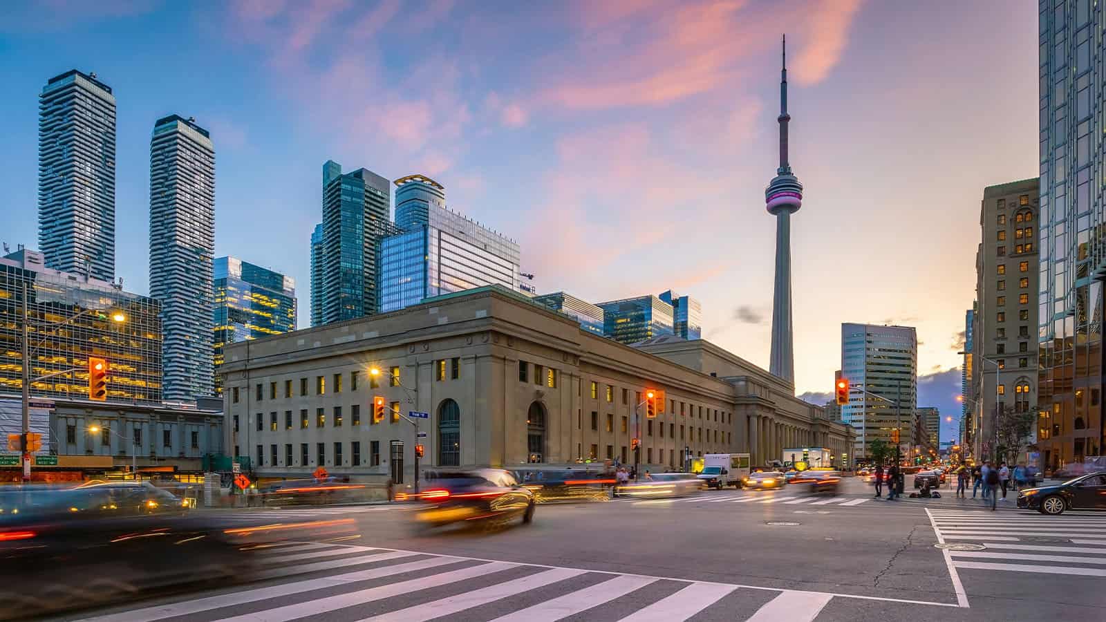 How to Invite Your Parents or Spouse to Canada – Visitor Visa Guide ...